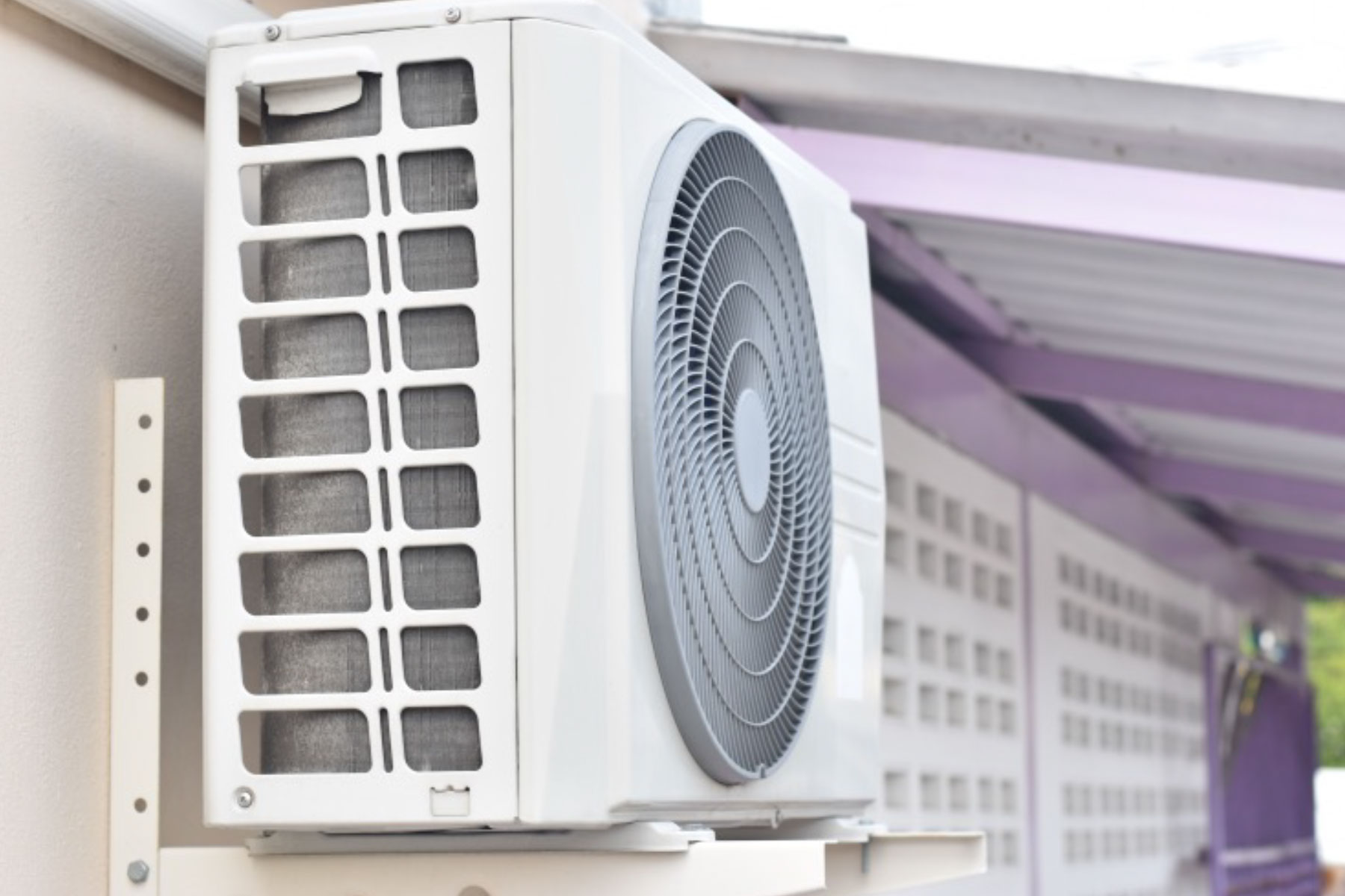 Central A/C vs. Ductless Mini-Splits: Which Is Better? - Comfort Plus